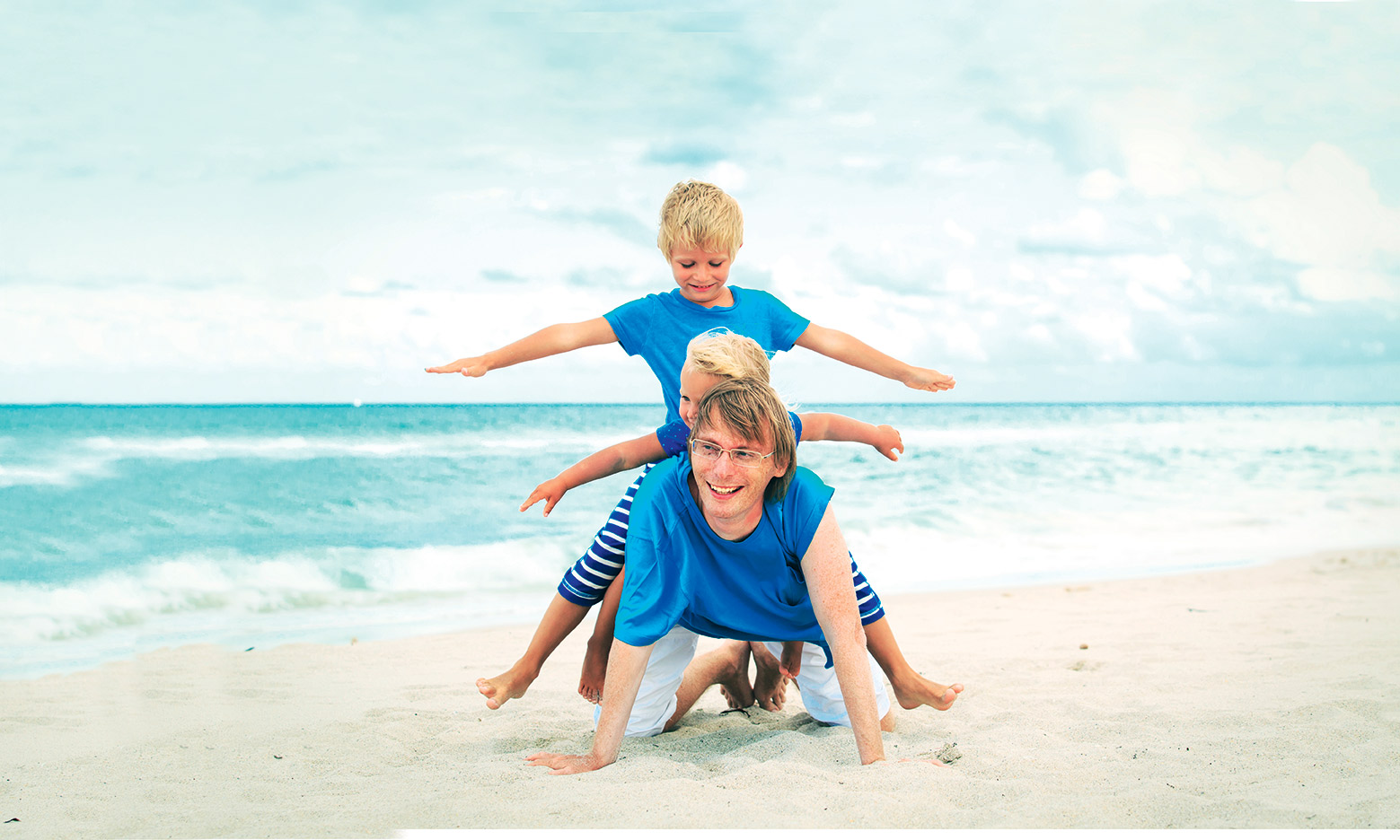 Au soleil avec les enfants ? À fond la protection ! - Medi-Market Blog
